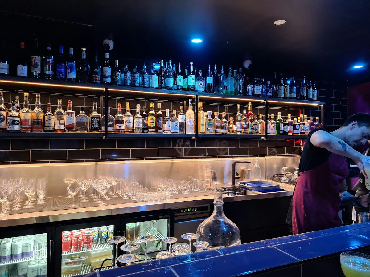 1st Edition Bar (Interactive Cocktail lounge and dining) - bar in ...