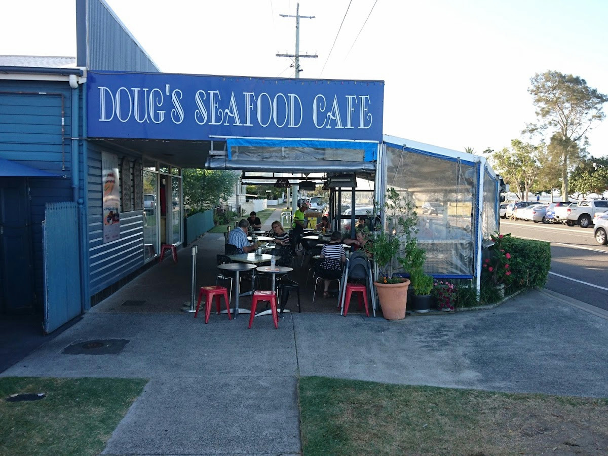 Doug's Seafood Cafe - restaurant in Sandgate | Via Brisbane