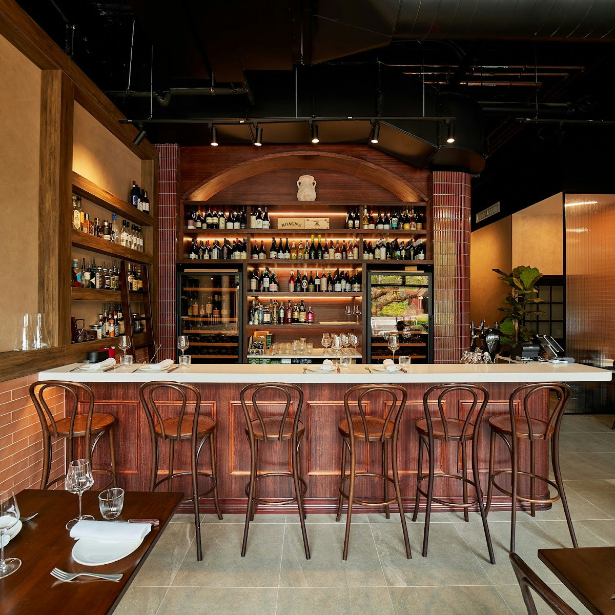 Etna Pizza & Vino Restaurant Brisbane - restaurant in Fortitude Valley ...