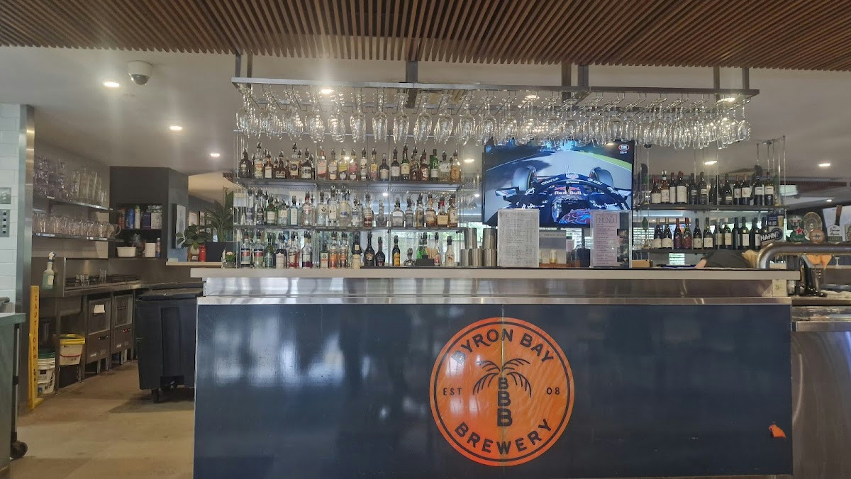 Hotel Monier - bar in Darra | Via Brisbane