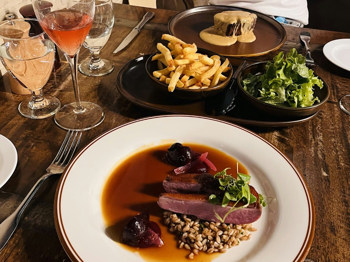 La Cache à Vín - restaurant in Spring Hill | Via Brisbane