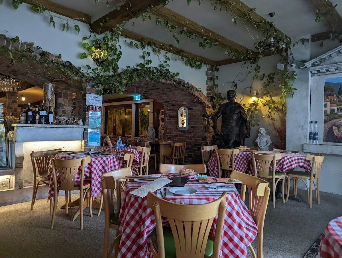 Marinara Restaurant Clayfield - restaurant in Clayfield | Via Brisbane