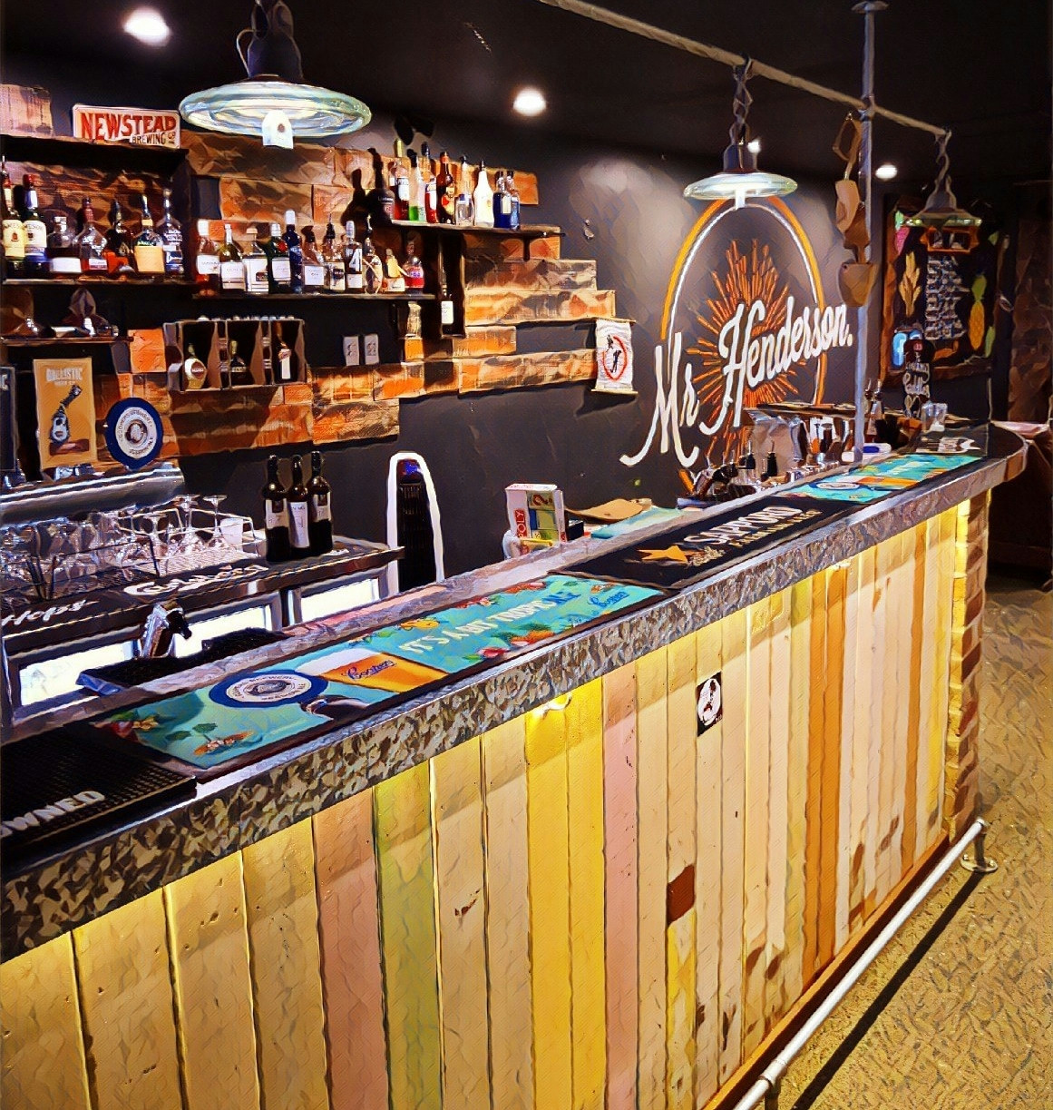 Mr Henderson - bar in Sandgate | Via Brisbane