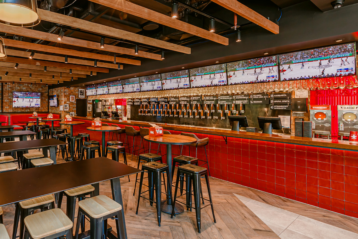 Winghaus Bowen Hills - restaurant in Bowen Hills | Via Brisbane